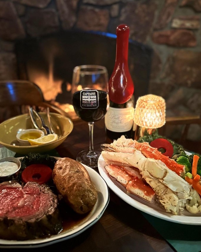 Enjoy Captain's Anchorage Restaurant | Big Bear Vacations